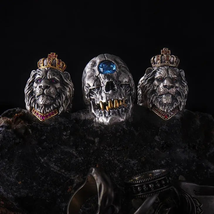 The Crowned Lion King Ring - Vrafi Jewelry